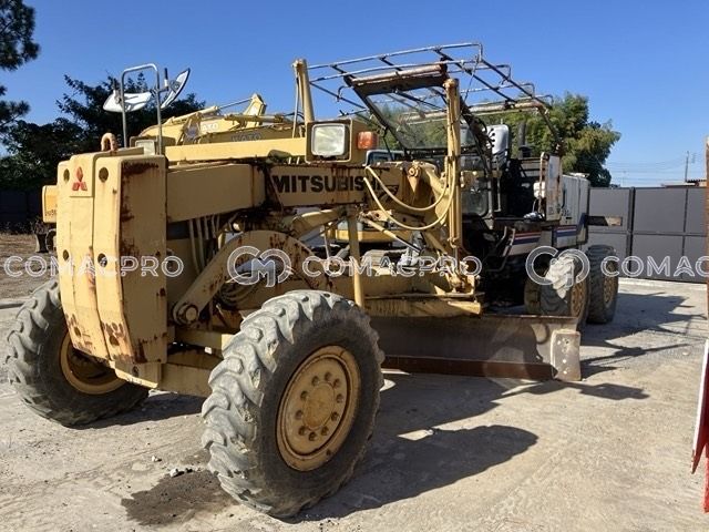 Xe san gạt MITSUBISHI MG230E - 2001 - CoMacPro